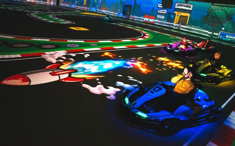 Square Games | Pilotez votre karting électrique avec BattleKart